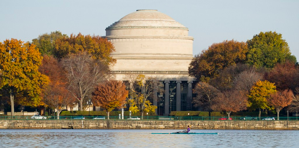 Javaid Aziz’s Tech Review article – MIT Sangam Reunion